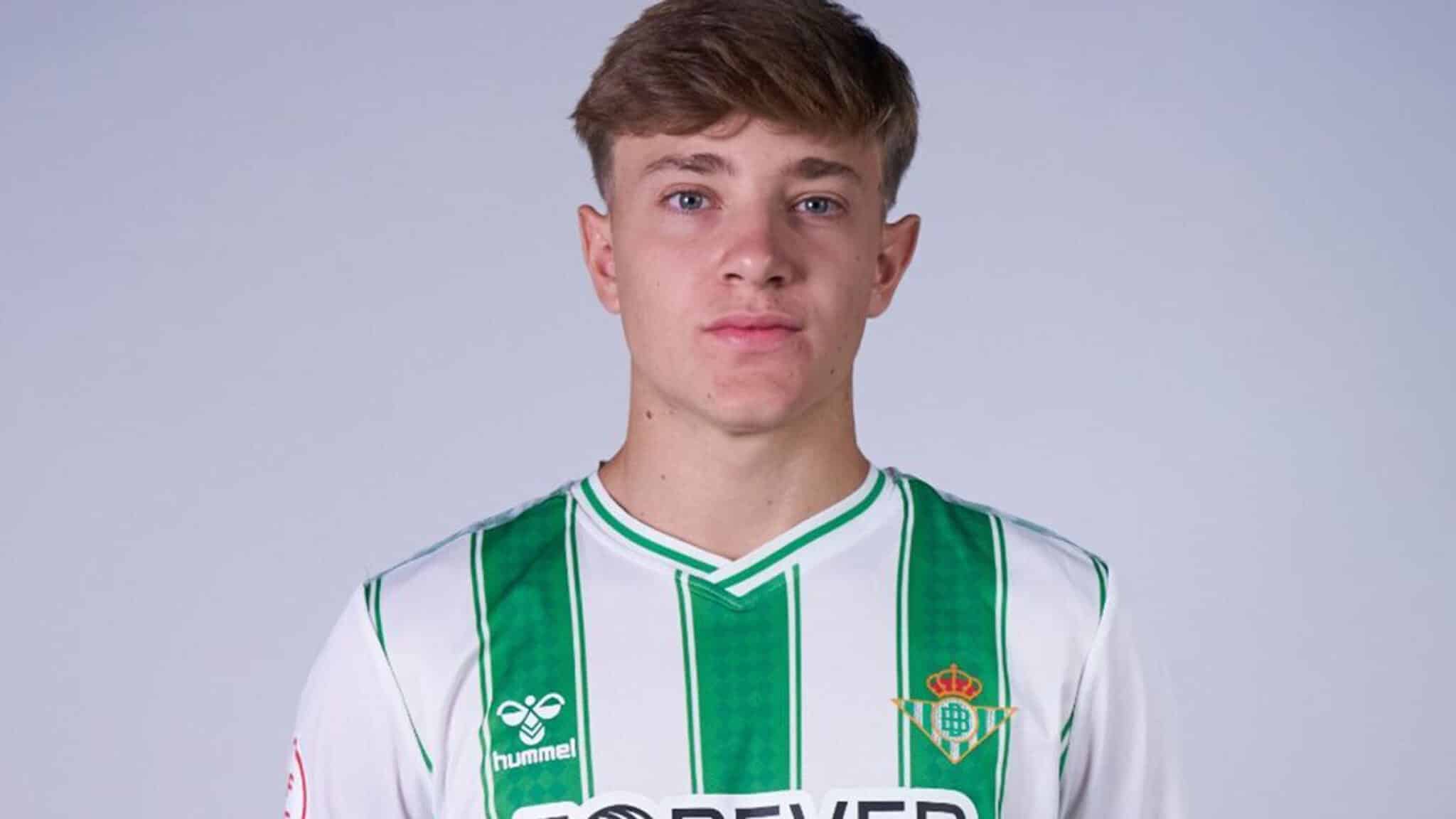 Jesús Rodríguez renueva con el Betis hasta 2026