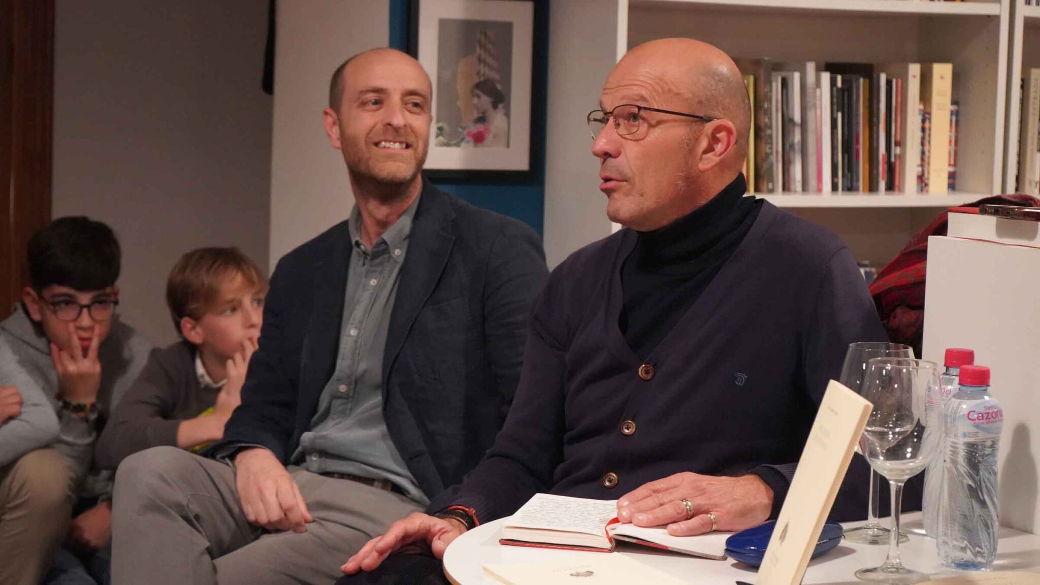 Juan Alcaide presenta su nuevo poemario en Alcalá | La Voz de Alcalá